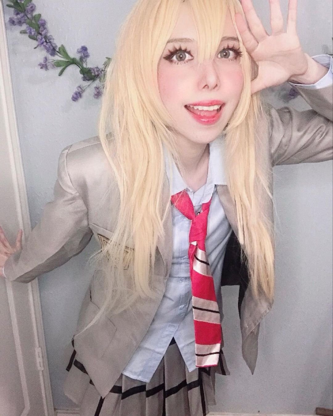 Tefy Lefy y sus extravagantes cosplays - RRIVE